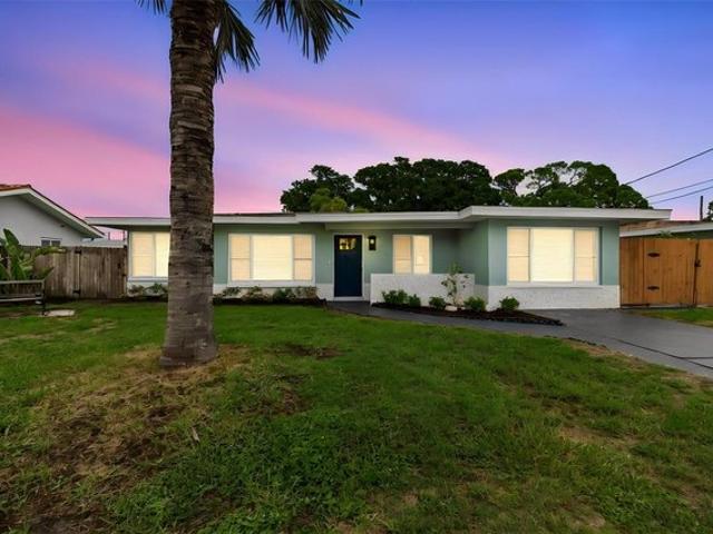 403 Driftwood Dr W, Palm Harbor, FL 34683