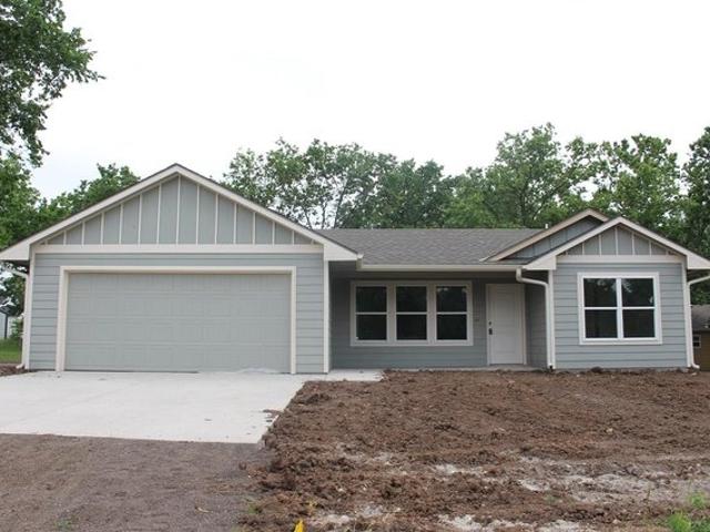 403 E 11th Ave, El Dorado, KS 67042