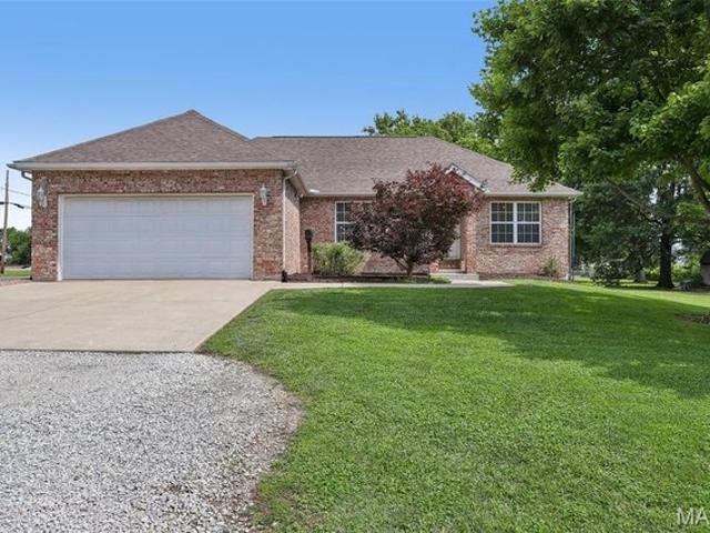 403 E 2nd South St, Mount Olive, IL 62069