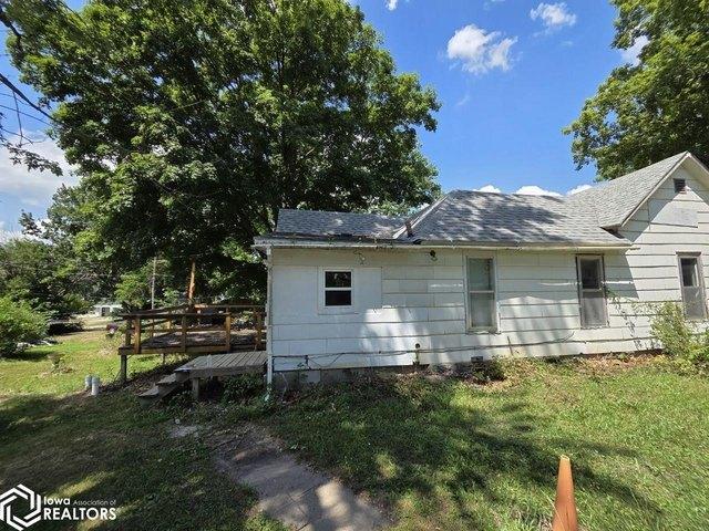 403 E Adams St, Mount Ayr, IA 50854