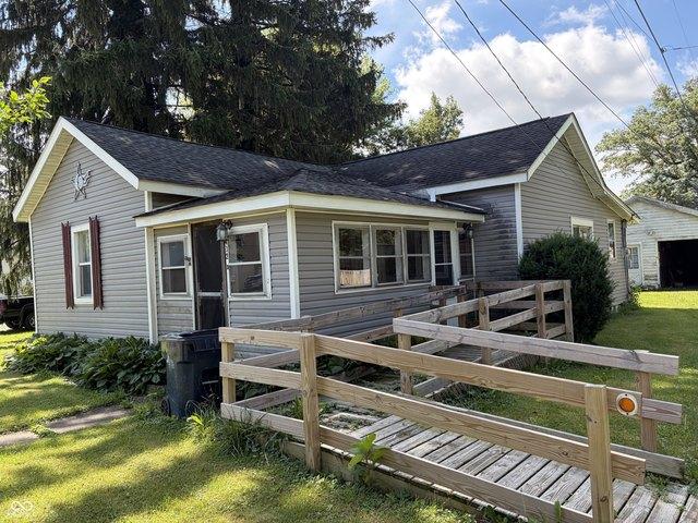 403 E Broad St, Spiceland, IN 47385