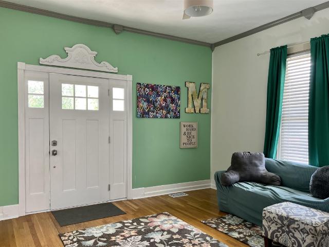 403 E Cedar Street