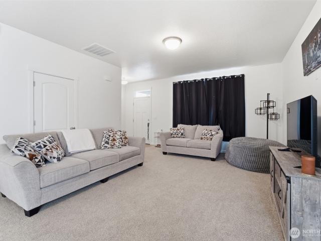 403 Emerald Avenue