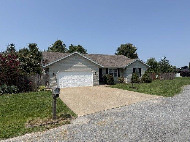 403 Empress Ln, Herrin, IL 62948