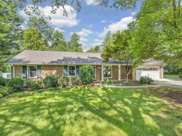 403 Harness Trl, Simpsonville, SC 29681