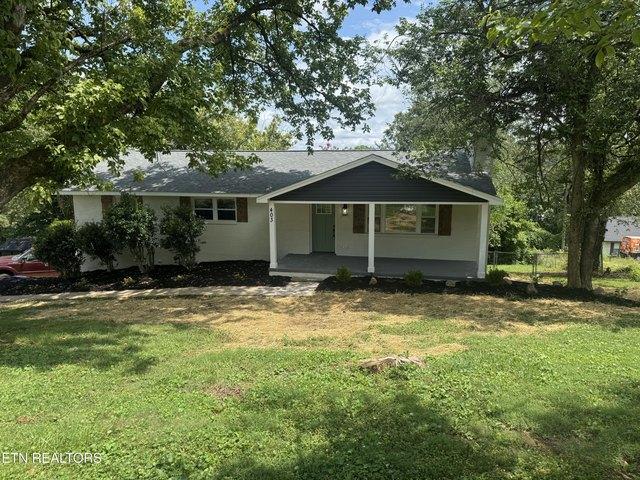 403 Hickory St, Clinton, TN 37716