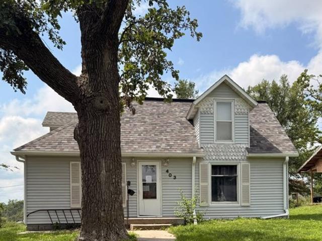403 Loomis Ave, Corning, IA 50841