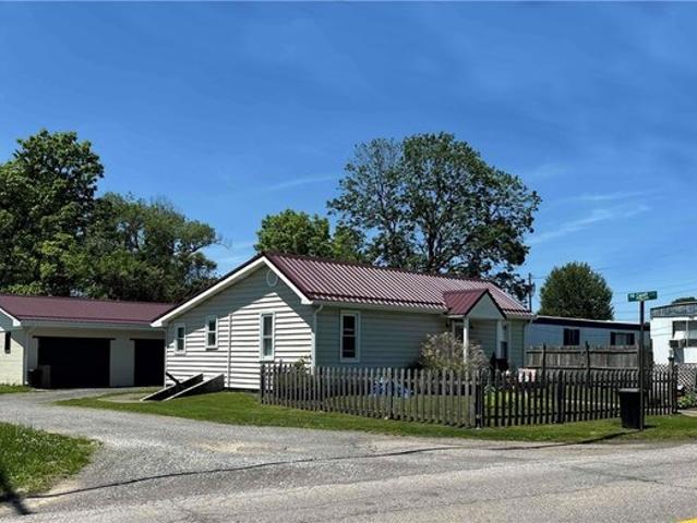 403 Lee Rd, Follansbee, WV 26037