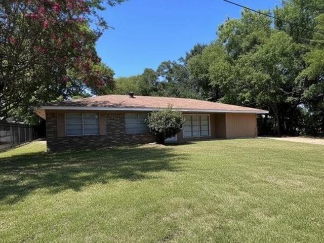 403 Montgomery St, Pittsburg, TX 75686