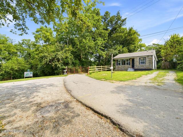 403 Maple Ct