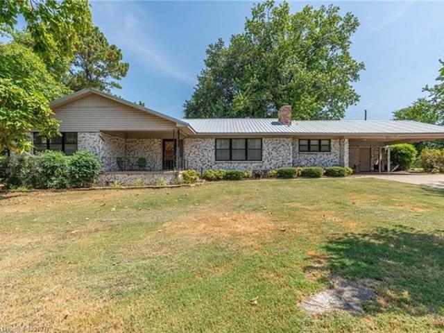 403 Meyer Dr, Van Buren, AR 72956
