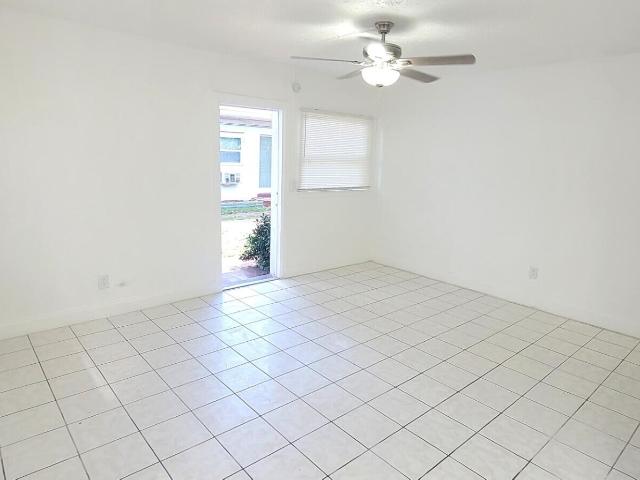 403 N 19th Ave, Unit J, Hollywood, FL 33020 | MLS #B26017