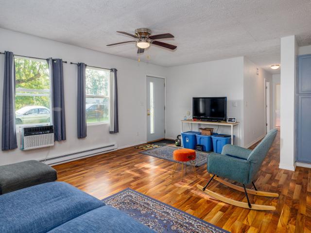 403 N 1st Street