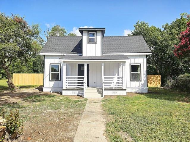 403 N Archer St, Groesbeck, TX 76642