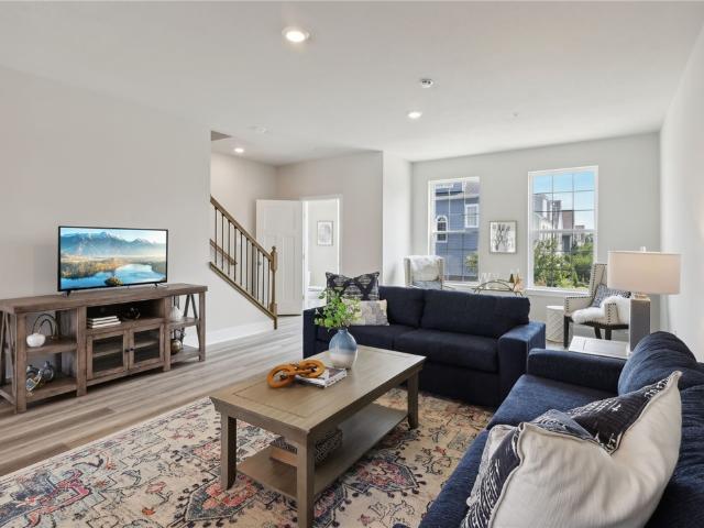 403 N Harmon Court Model Home by DR HORTON