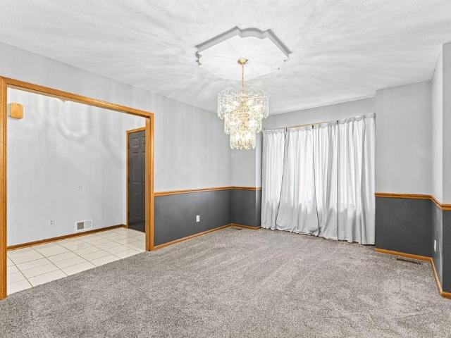 403 N Leonard Road