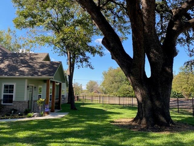 403 S 6th St, Unit B, Midlothian, TX 76065 | MLS #21253 | Compass