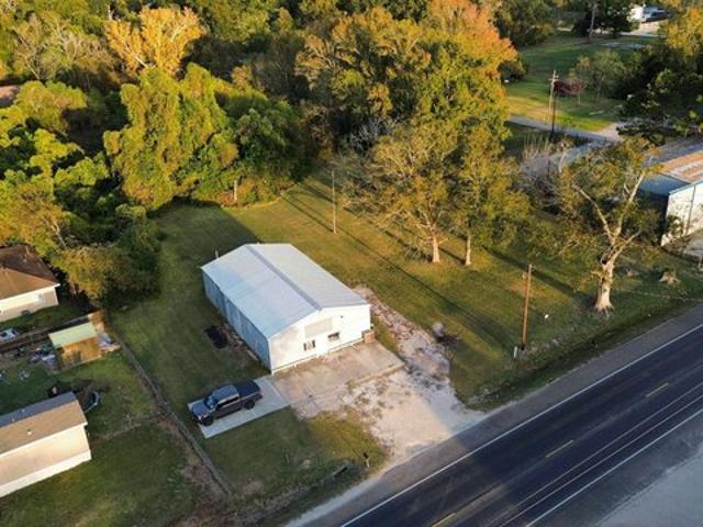 403 S Winfree St, Dayton, TX 77535