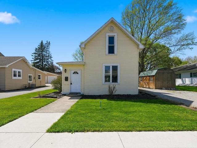 403 S Main St, South Whitley, IN 46787