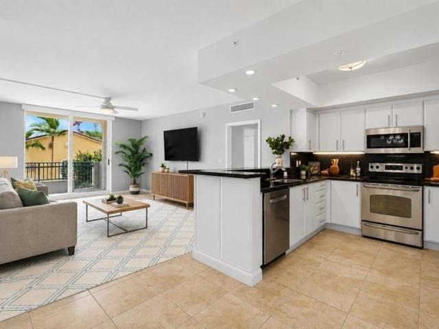 403 S Sapodilla Ave Apt 307, West Palm Beach, FL 33401