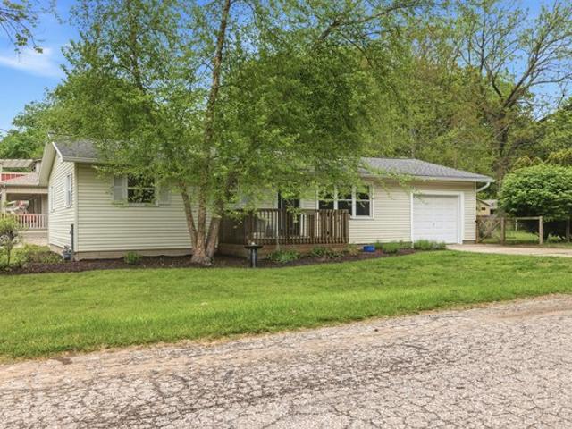 403 S Smith St, New Buffalo, MI 49117