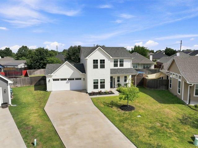 403 Sonoma Ct, Sherman, TX 75092