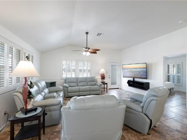 403 Spencers Landing