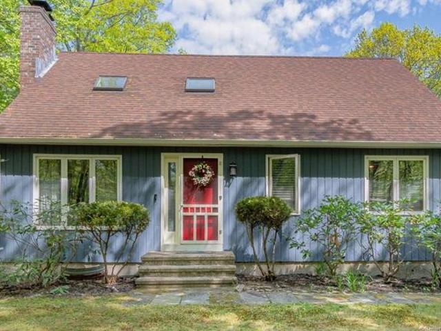 403 Stone Rd, Burlington, CT 06013