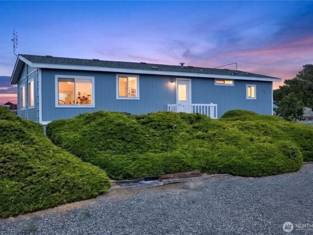 403 SW Summer Pl SW, Mattawa, WA 99349
