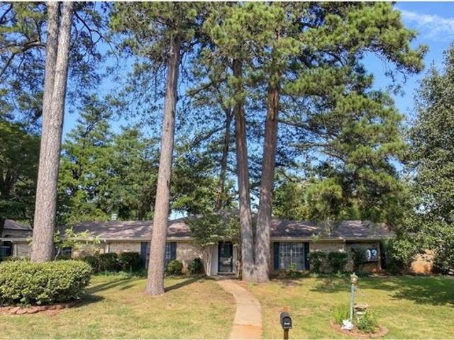 403 Sylvia St, Longview, TX 75604