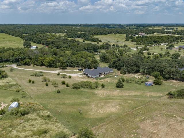 403 Polk Rd, Bowie, TX 76230 | MLS #21337