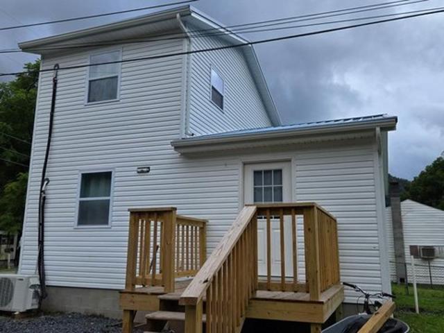 403 Parcoal Rd, Webster Springs, WV 26288