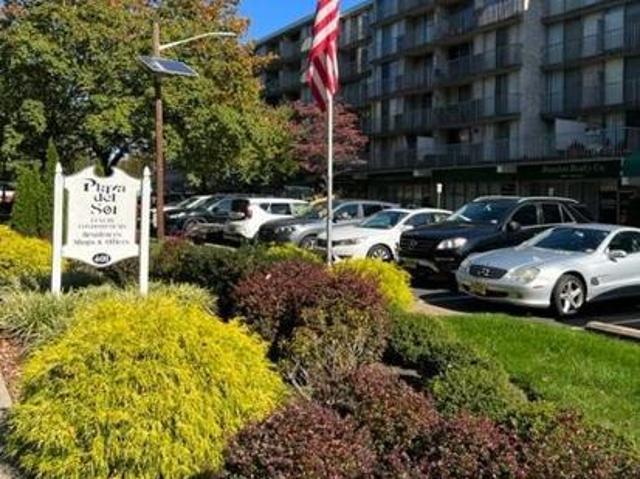 403 Playa Del Sol #401 COOPER LANDING, Cherry Hill, NJ 08002