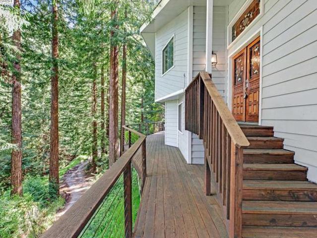 403 Rogers Rd, Santa Cruz, CA 95065