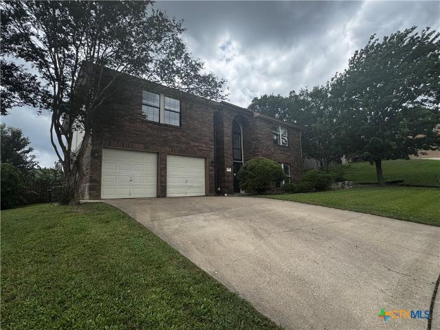 403 Red Oak Circle