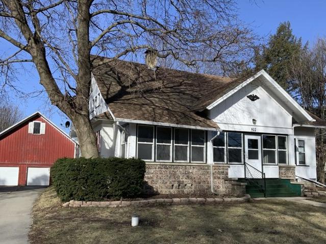 403 Rhodes Ave, Big Rock, IL 60511