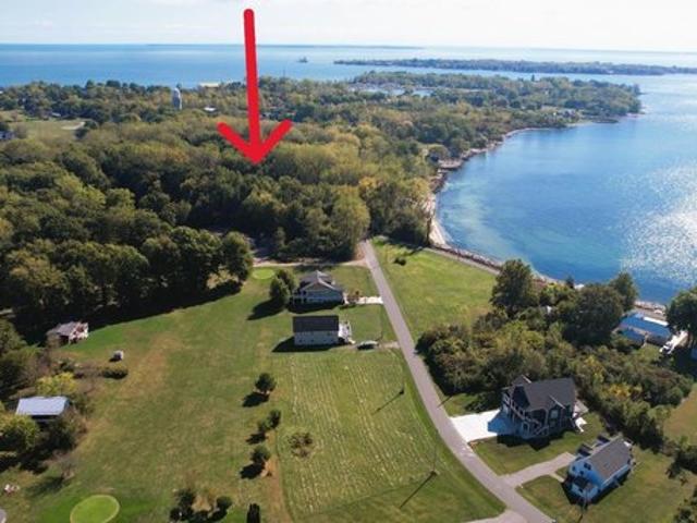403 Runkel Rd, Middle Bass Island, OH 43446