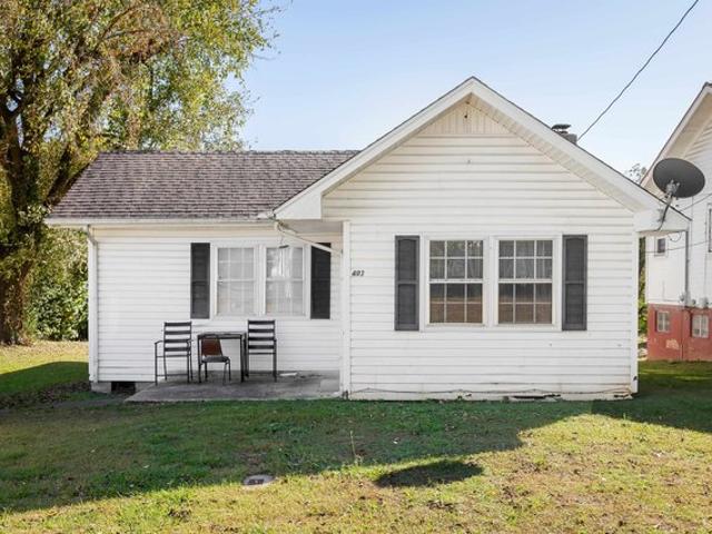 403 W 7th St, Tuscumbia, AL 35674