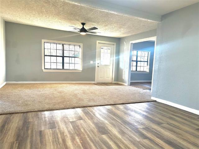 403 W Truman Place