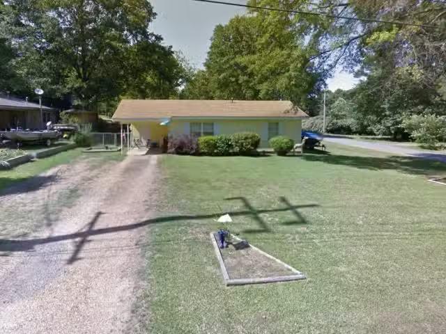 403 W VICTORY ST, STAR CITY, AR 71667 Single Family Residence.
