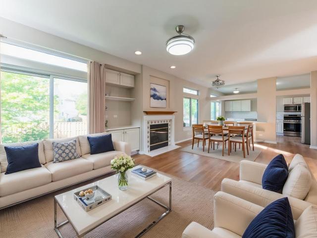 403 W Boxwood Court