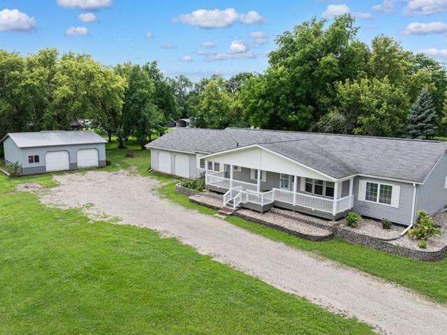 403 W Margaret St, Fairmont, MN 56031