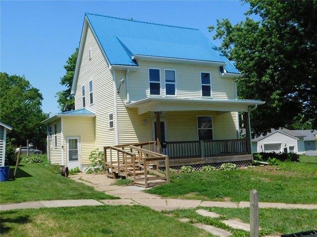 403 Walnut St, Tipton, IA 52772