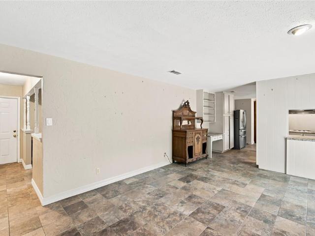 403 Westcliff Drive