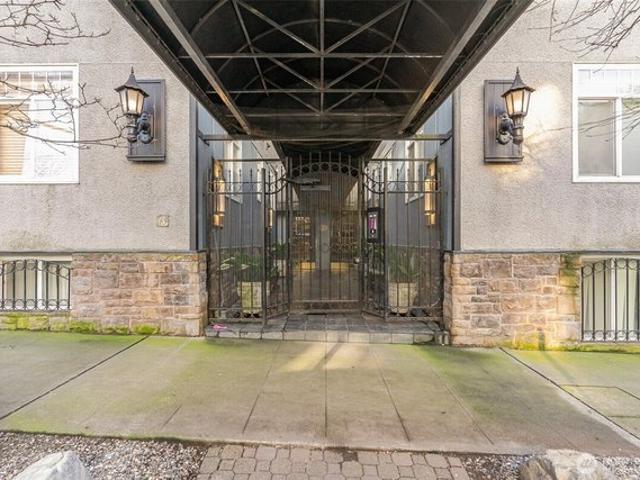403 Terry Ave Apt 2, Seattle, WA 98104