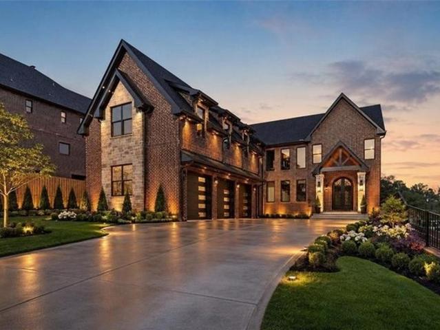 403 Thunder Rd, Buford, GA 30518