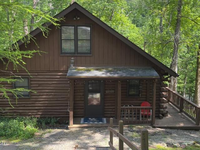 403 Timberlake Ln