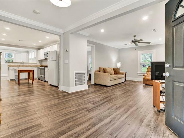 403 Trussell Street