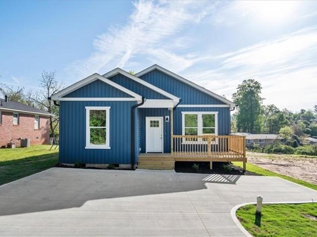 403 Tribble St, Seneca, SC 29678