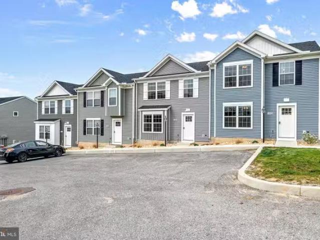 403 Valor Way, Red Lion, PA 17356 MLS #PAYK2075806